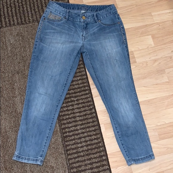 Cache | Jeans | Cache Capri Jeans | Poshmark